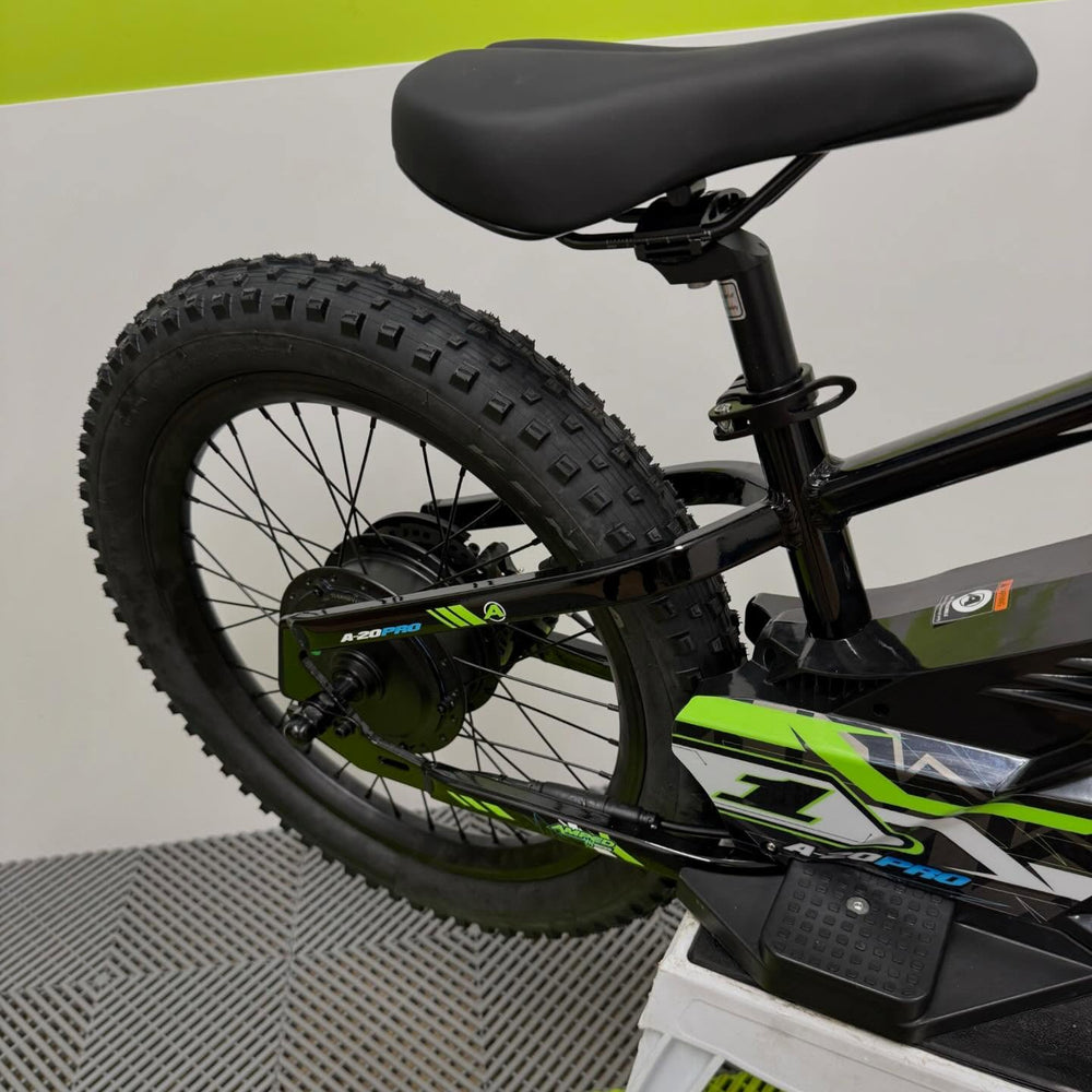 Amped A20 Pro 800W Electric Balance Bike - Black – Garland Powersports